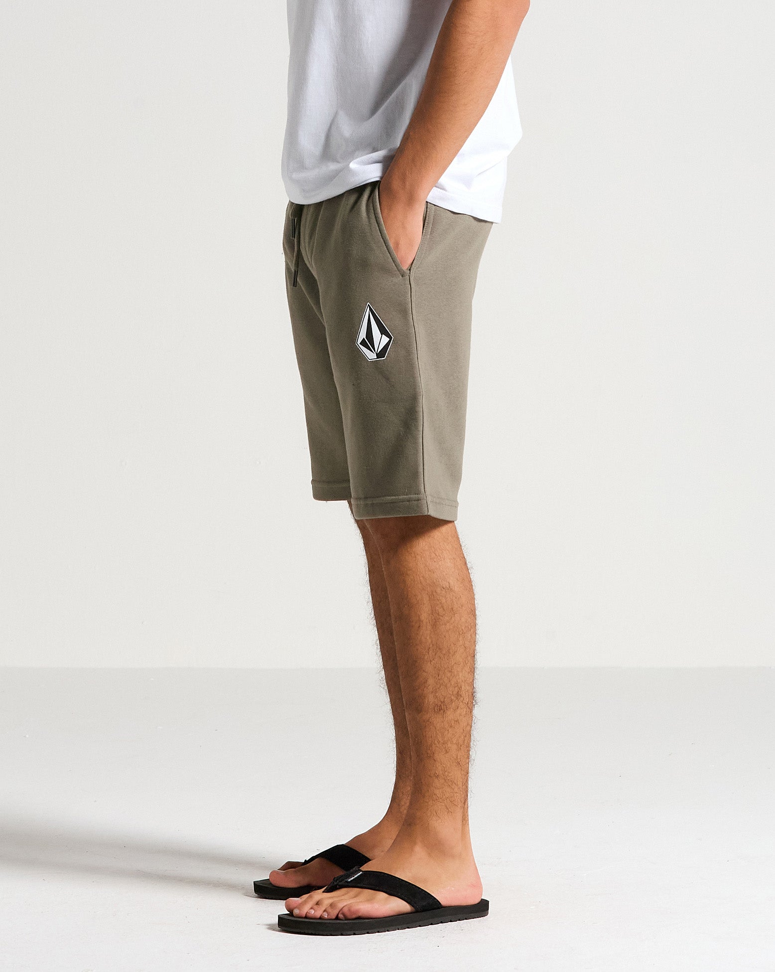 Bermuda Moletom Volcom Iconic Stone Verde Militar - Volcom Brasil ...