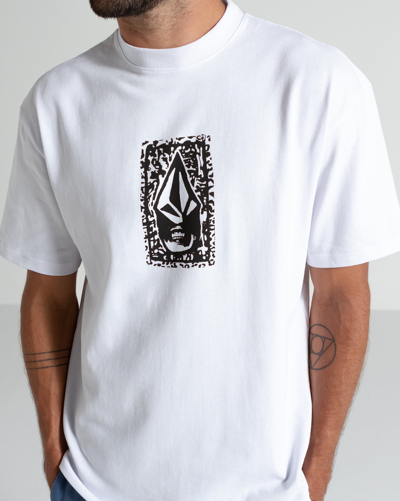 Camiseta Volcom Comfort Stone Face Branca - Volcom Brasil - Loja Oficial